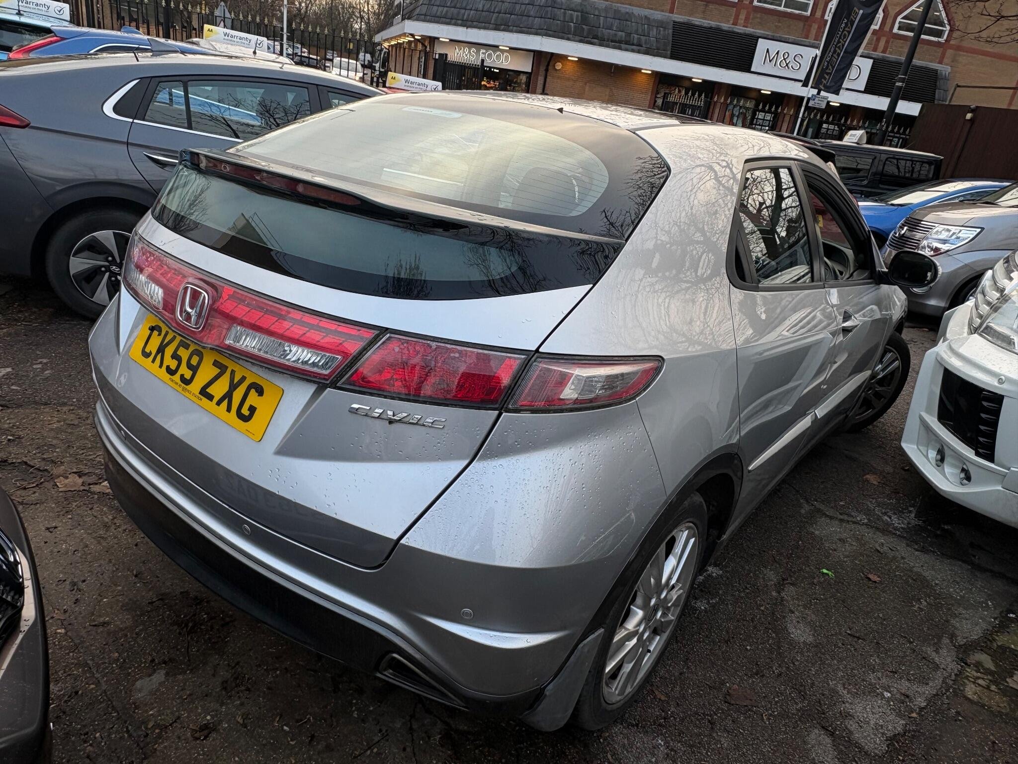 Used 2009 Honda Civic 1.8 i-VTEC ES 5dr for sale in London, Greater ...